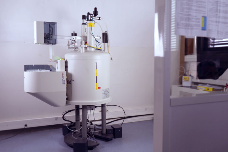 Bruker AVANCE NEO 300 MHz - Cesamo